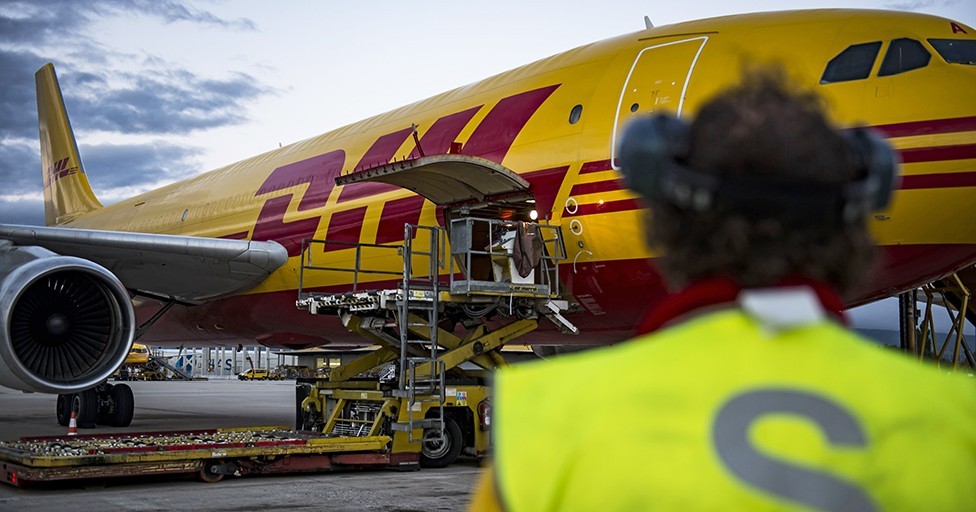 DHL, líder en la red de Aena | Transporte XXI
