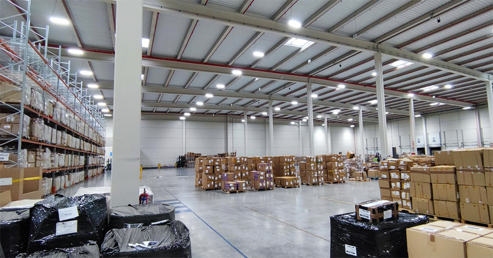 Cacesa inaugura nave de 28.000 m2 en Madrid | Transporte XXI