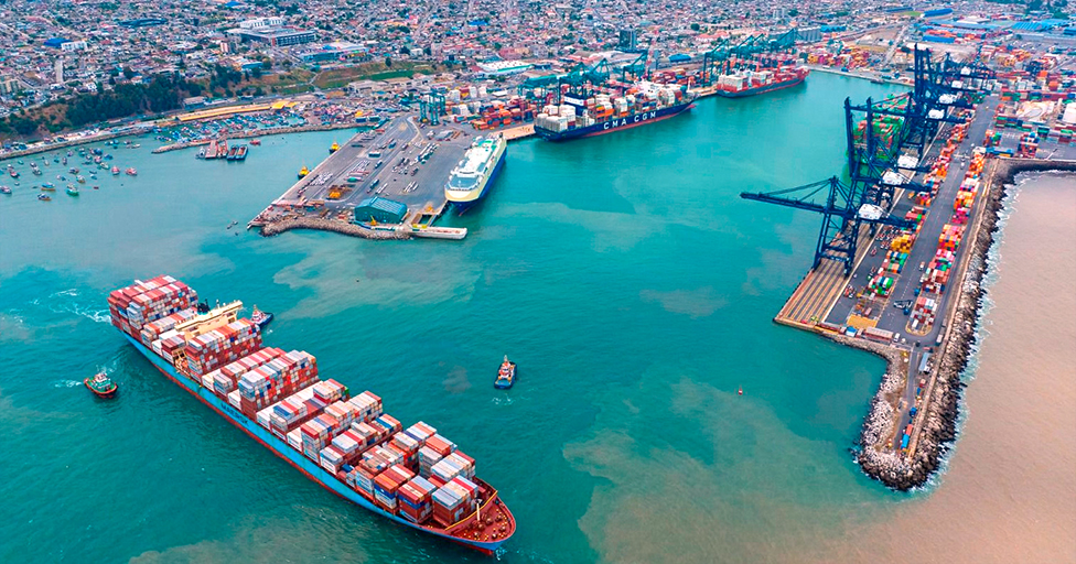 Indra digitaliza el principal puerto de Chile | Transporte XXI
